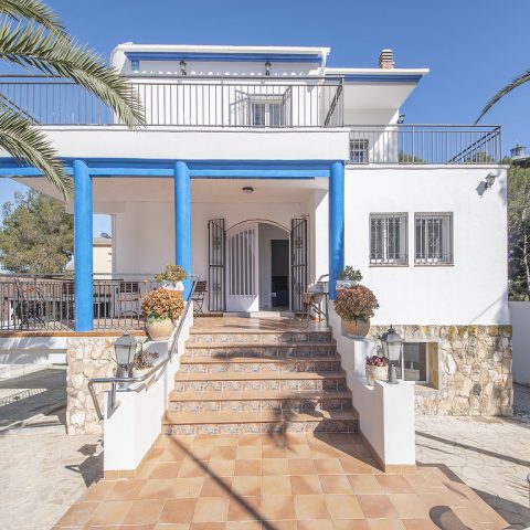 Villas in Sitges for holiday rental - Weekly Villas