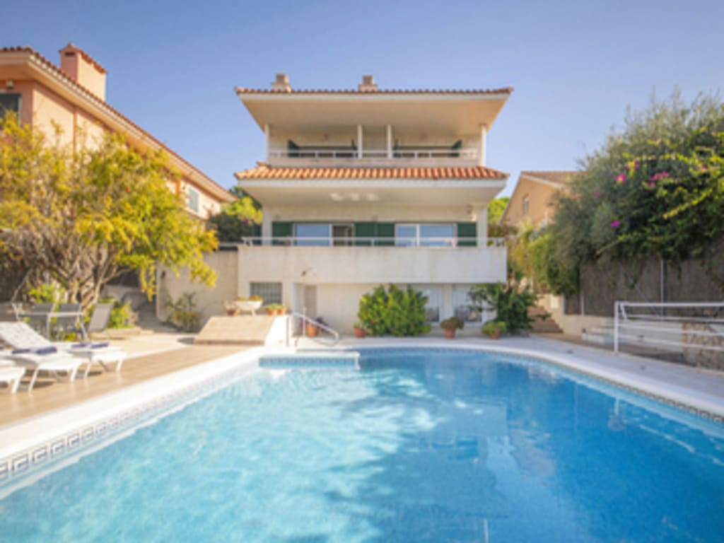 Villa Cambera - Weeklyvillas